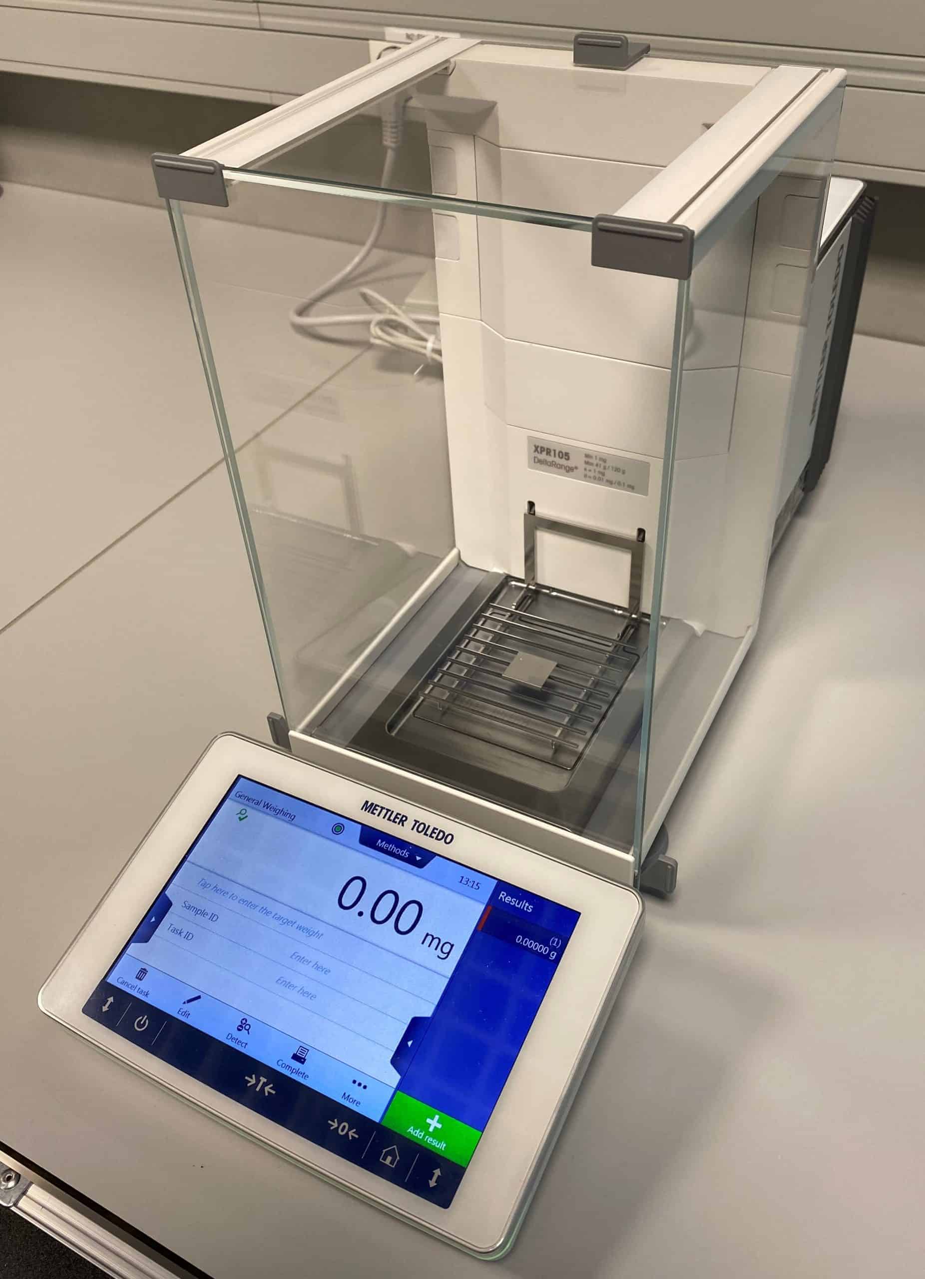 Equipment – Electrospun Fibers Group – AGH